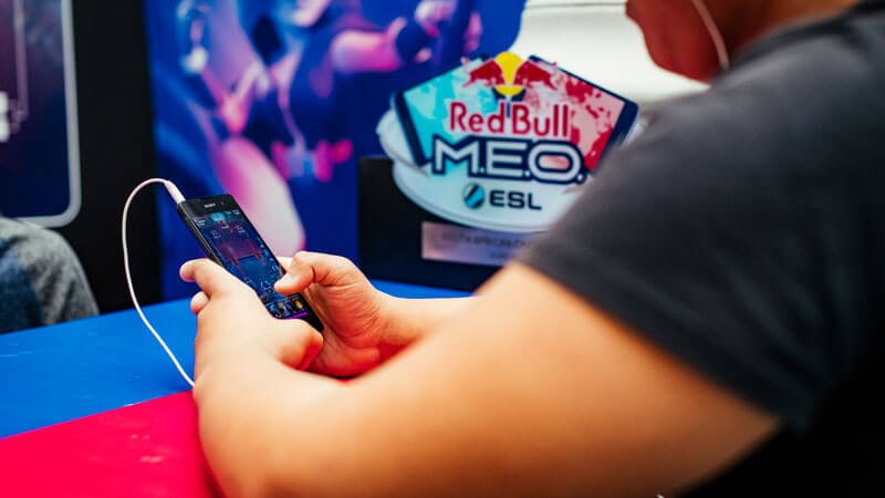 Compétition de jeu vidéo : le Red Bull Mobile Esports Open débarque à ...